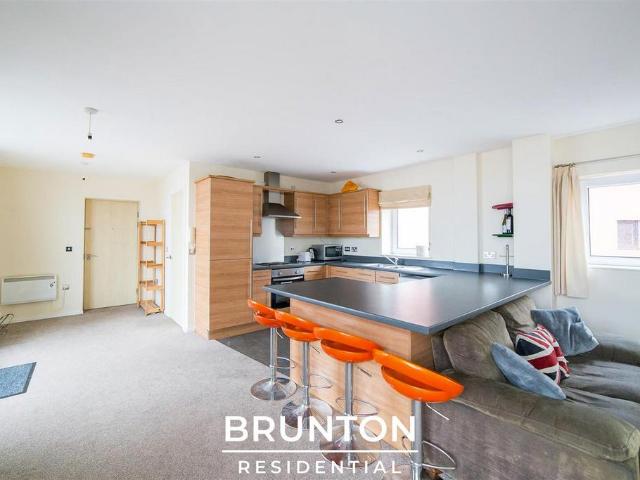 4 bedroom penthouse to rent