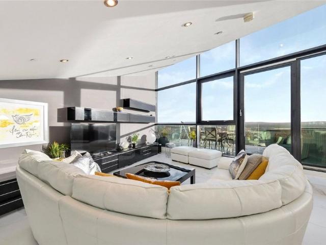 4 bedroom penthouse to rent