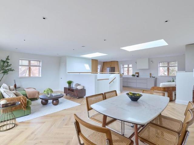 4 bedroom penthouse to rent