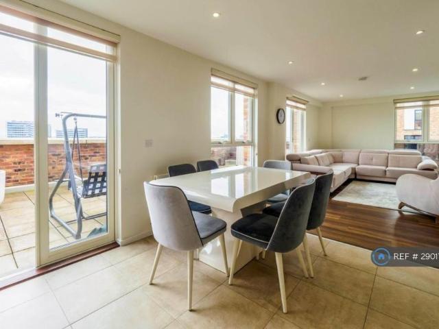 4 bedroom penthouse to rent