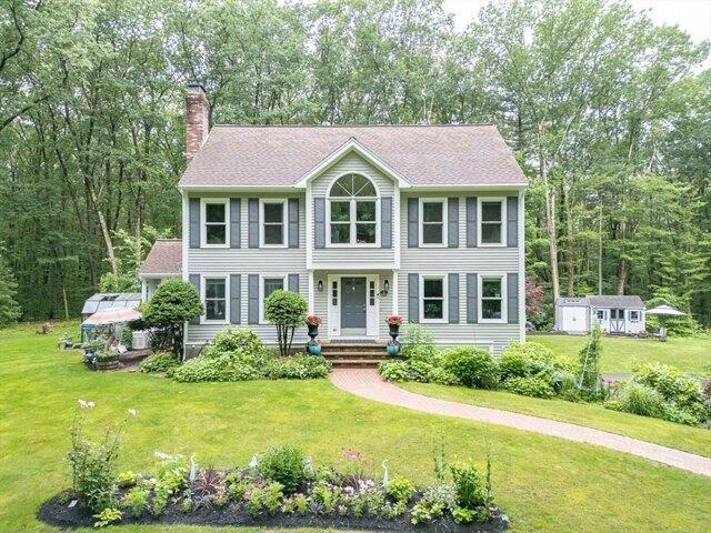 4 bedroom, Pepperell MA 01463 102634260