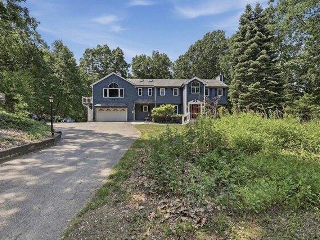 4 bedroom, Pepperell MA 01463 104759259