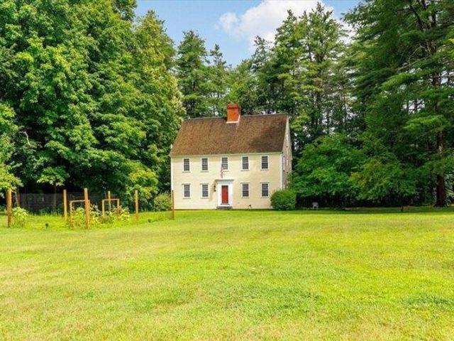 4 bedroom, Pepperell MA 01463 105040466