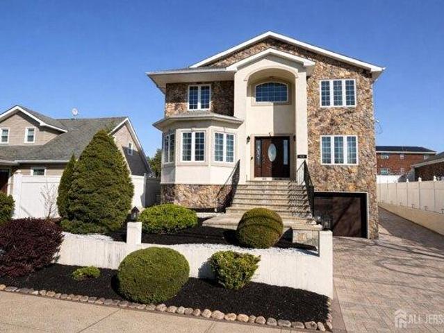 4 bedroom, Perth Amboy NJ 08861 LS101705360