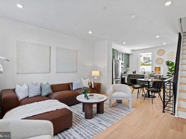 4 bedroom, Philadelphia PA 19134 103627025