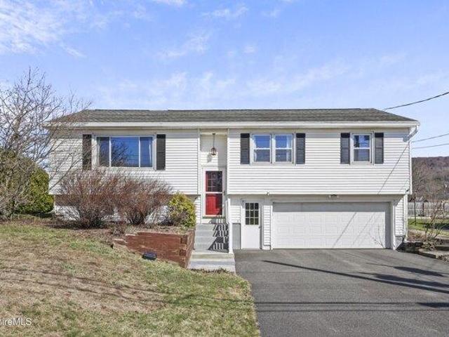 4 bedroom, Pittsfield MA 01201 102859557
