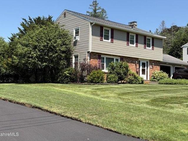 4 bedroom, Pittsfield MA 01201 104789835