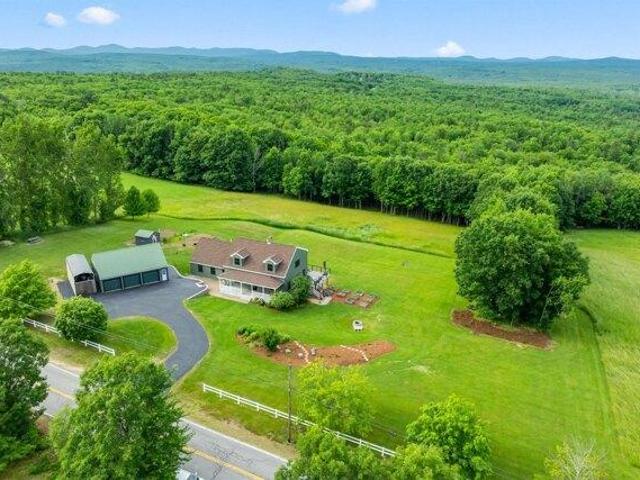 4 bedroom, Pittsfield NH 03263 104606826