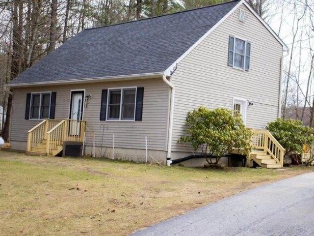 4 bedroom, Pittsfield NH 03263 LS103074688