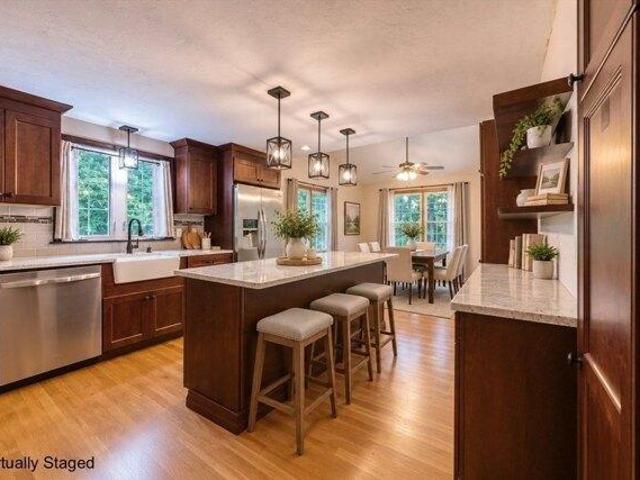 4 bedroom, Plymouth MA 02360 105081837
