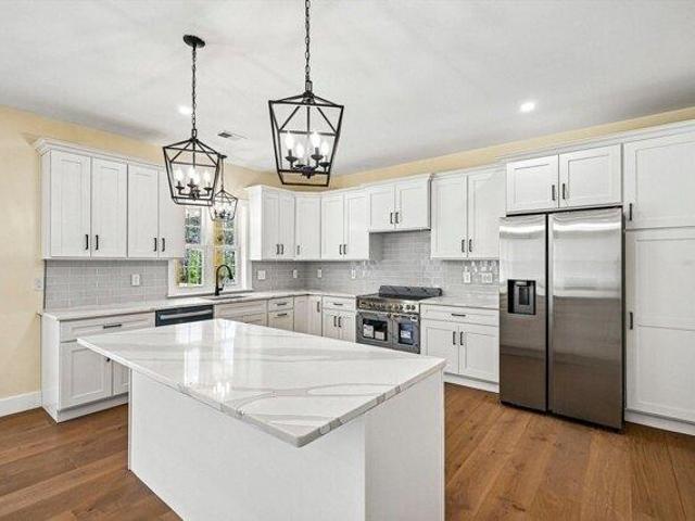 4 bedroom, Plymouth MA 02360 102960784