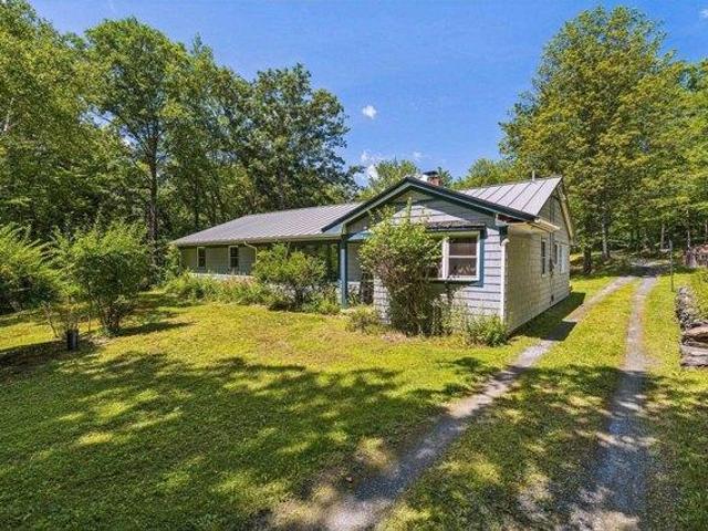 4 bedroom, Plainfield NH 03781 104848559