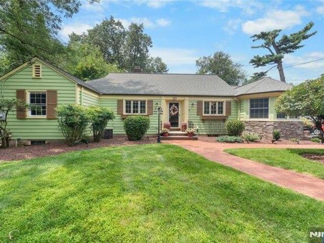 4 bedroom, Plainfield NJ 07060 104835180