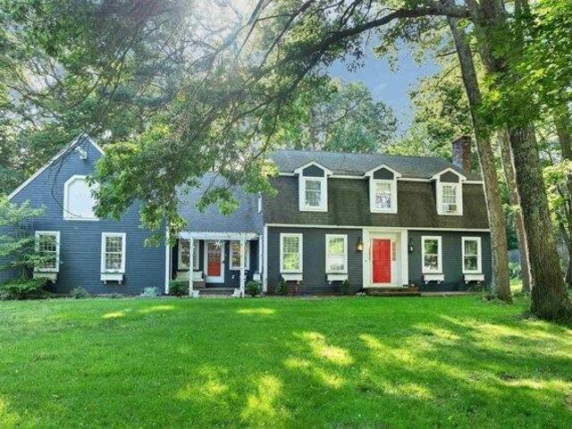 4 bedroom, Plaistow NH 03865 104831047