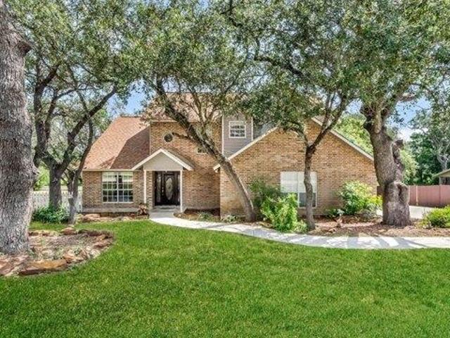 4 bedroom, Pleasanton TX 78064 94141711