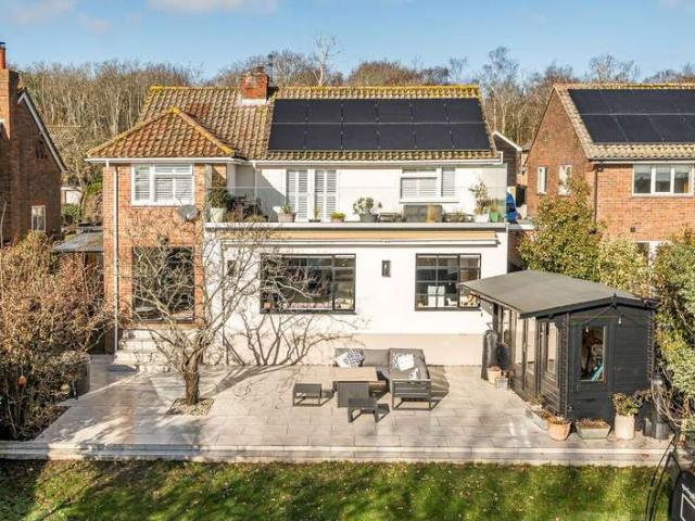 4 Bedroom Property