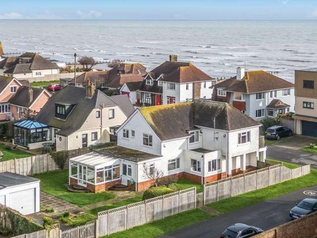 4 Bedroom Property