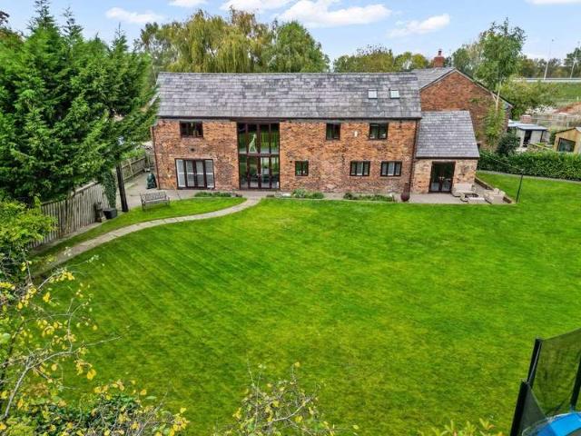 4 Bedroom Property