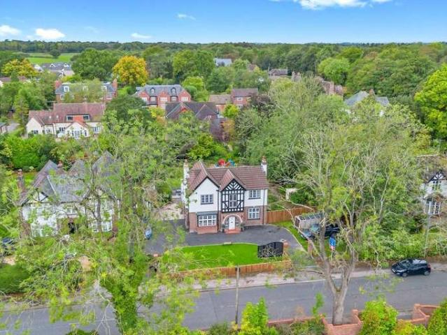 4 Bedroom Property