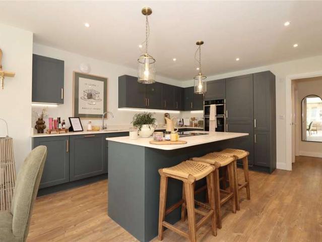 4 Bedroom Property