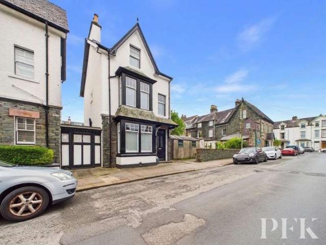 4 Bedroom Property