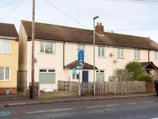 4 Bedroom Property