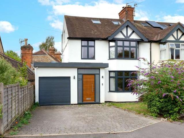 4 Bedroom Property