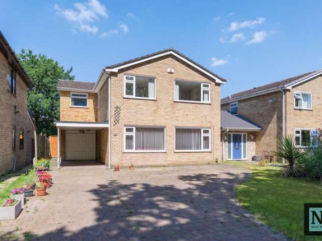 4 Bedroom Property