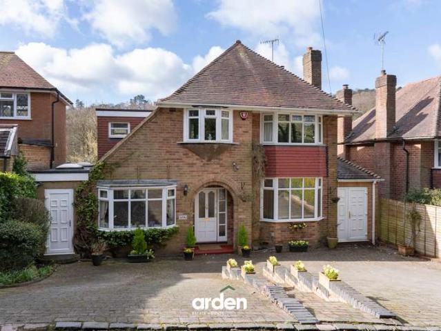 4 Bedroom Property