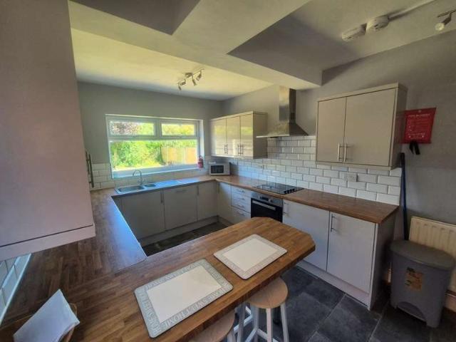 4 Bedroom Property