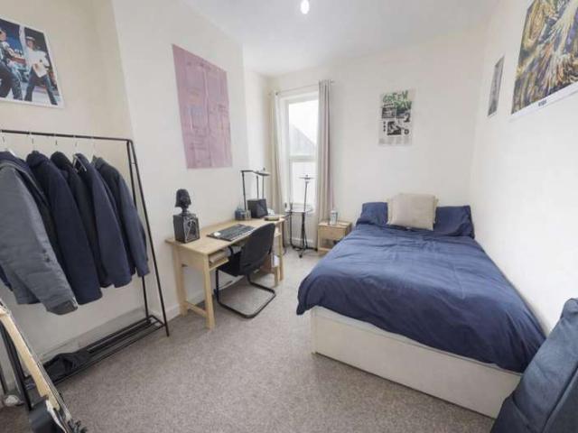 4 Bedroom Property