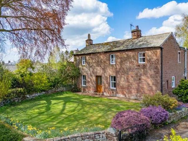 4 Bedroom Property