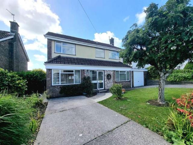 4 Bedroom Property