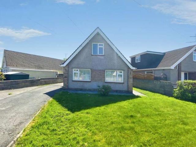 4 Bedroom Property