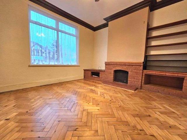 4 Bedroom Property