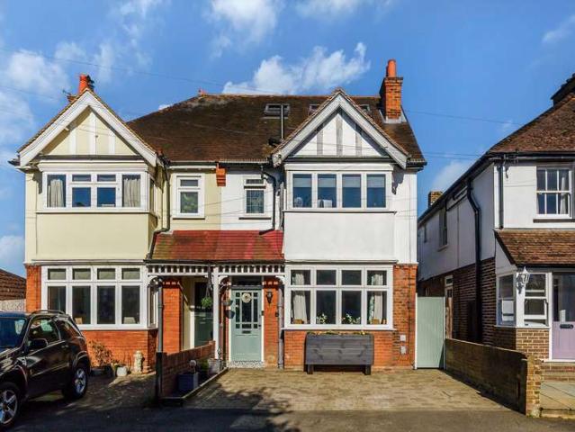 4 Bedroom Property