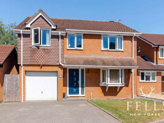 4 Bedroom Property