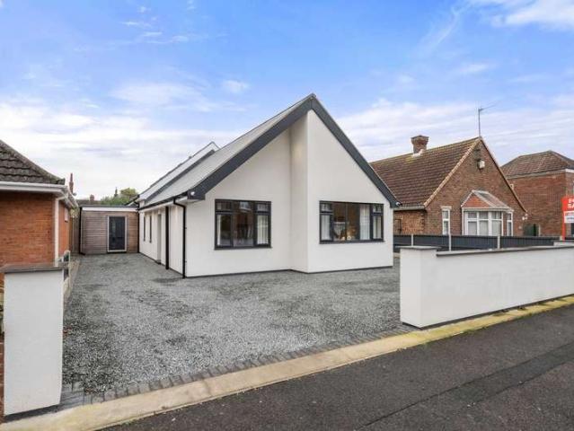 4 Bedroom Property