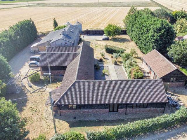 4 Bedroom Detached House