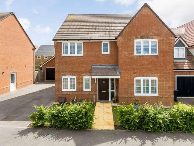 4 Bedroom Property