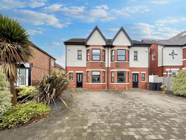 4 Bedroom Property