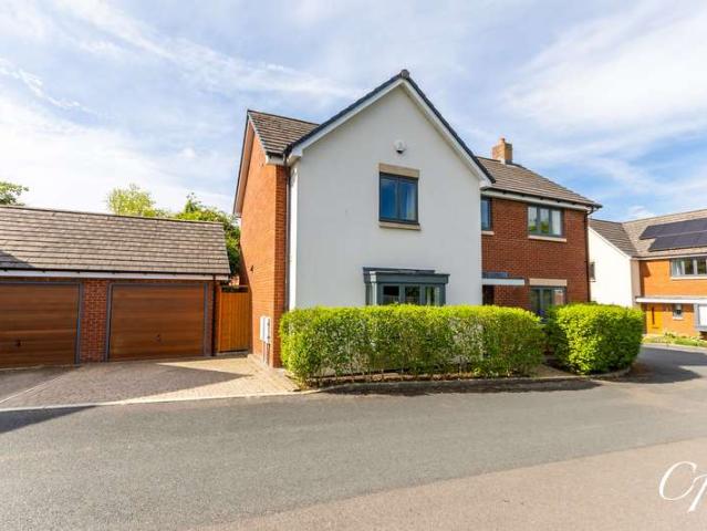 4 Bedroom Property