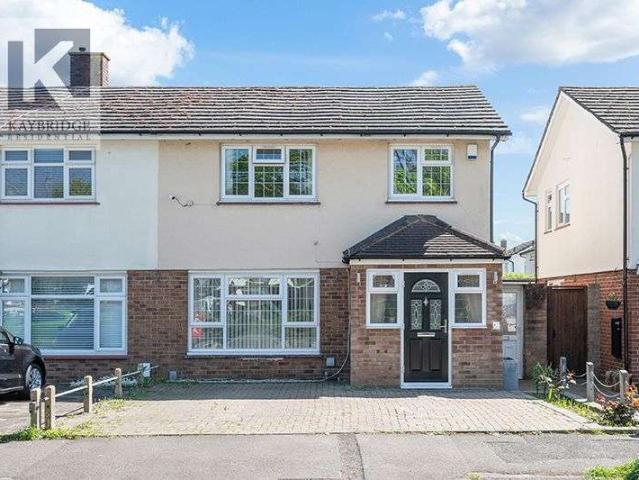 4 Bedroom Property