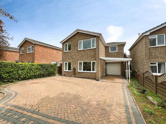 4 Bedroom Property