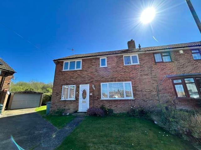 4 Bedroom Property