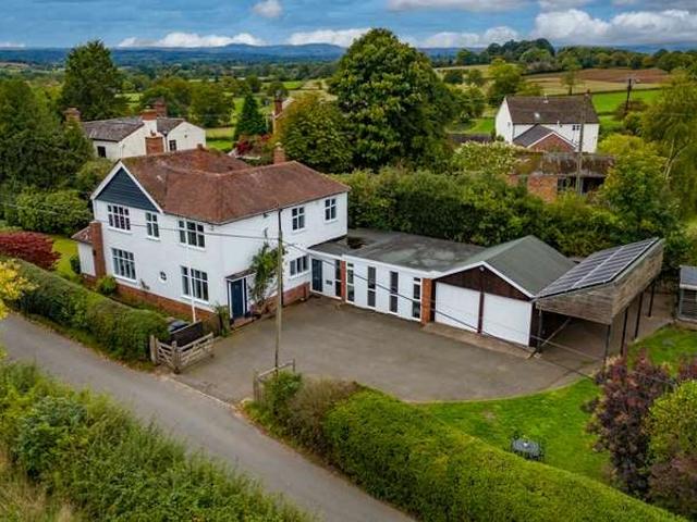 4 Bedroom Property