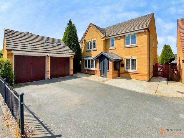 4 Bedroom Property