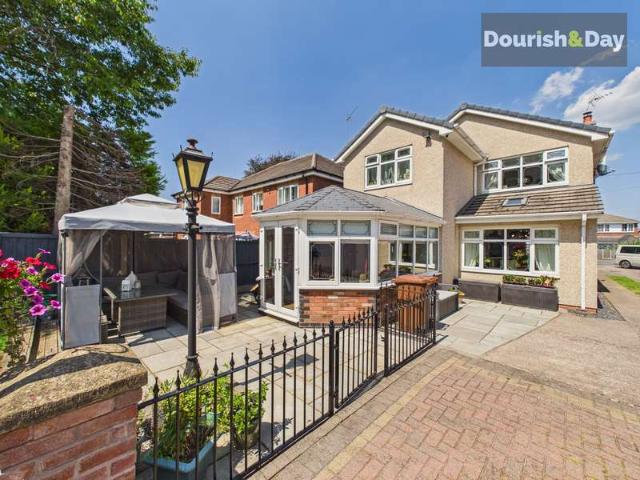 4 Bedroom Property