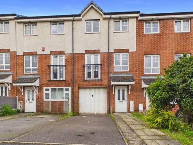 4 Bedroom Property