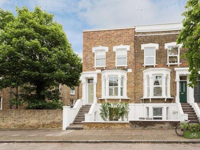4 Bedroom Property